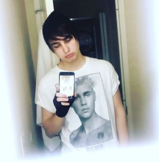Colby Brock Justin Bieber Sorry T-Shirt - Inspireclion.com