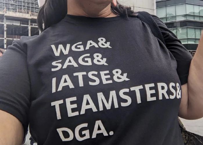 Wga And Sag And Iatse And Teamsters And Dga T-Shirt UNISEX
