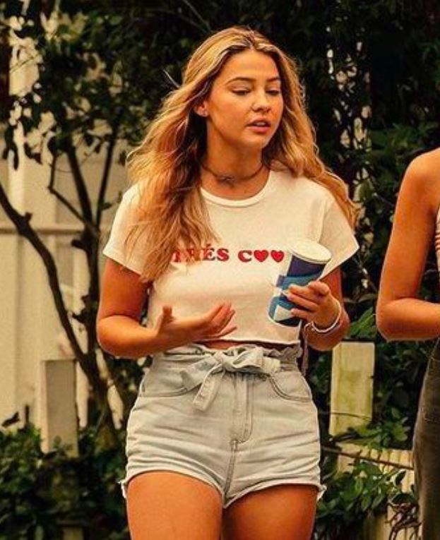 Outer Banks Sarah Madelyn Cline Tres Cool T-Shirt - Inspireclion